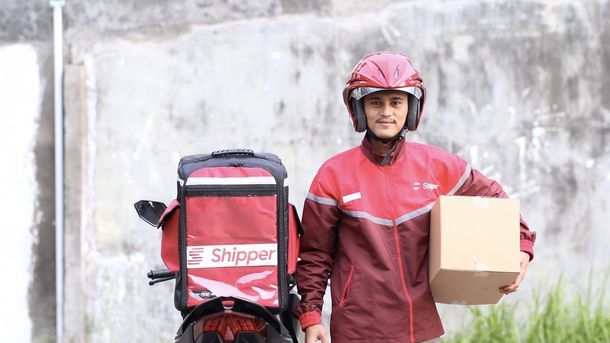 Shipper Agregator Layanan Logistik Akuisisi Pakde dan Porter