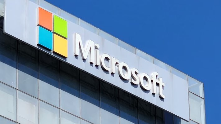 Microsoft investasi Rp27,6 T untuk infrastruktur AI dan talenta Indonesia
